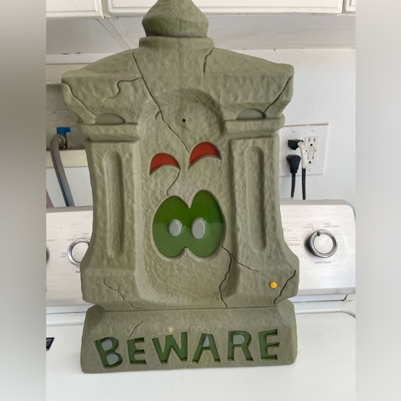 Holiday | Vintage Gemmy 18 Beware Tombstone Halloween Prop Lights Sound ...